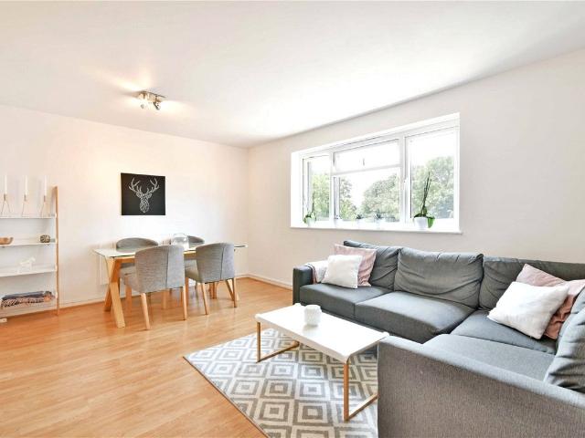 Granville Road, Childs Hill NW2, 3 bed flat to rent, £2,250 pcm | PrimeLocation