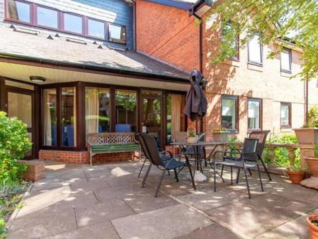 Granville Road, Cotsmoor, St. Albans, 2 Bedroom Apartment