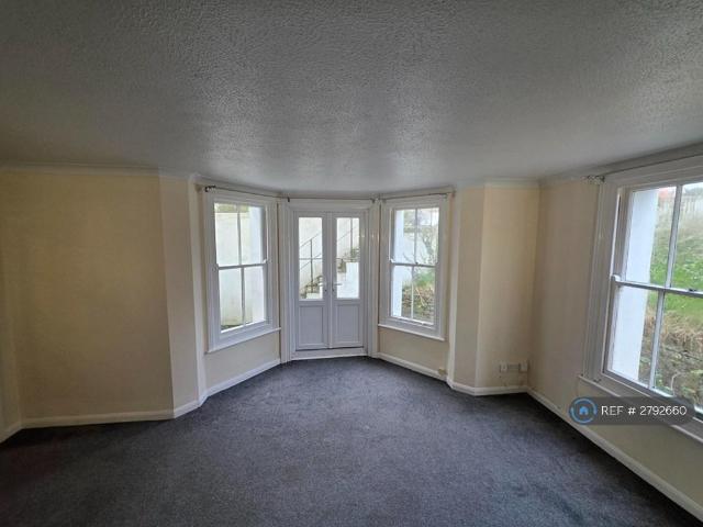 Granville Road, Eastbourne, BN20 2 bed flat to rent £1,000 pcm £231 pw