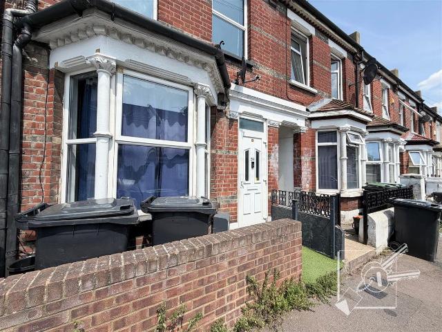 Granville Road, Gravesend DA11, 3 bed terraced house to rent, £1,600 pcm | PrimeLocation