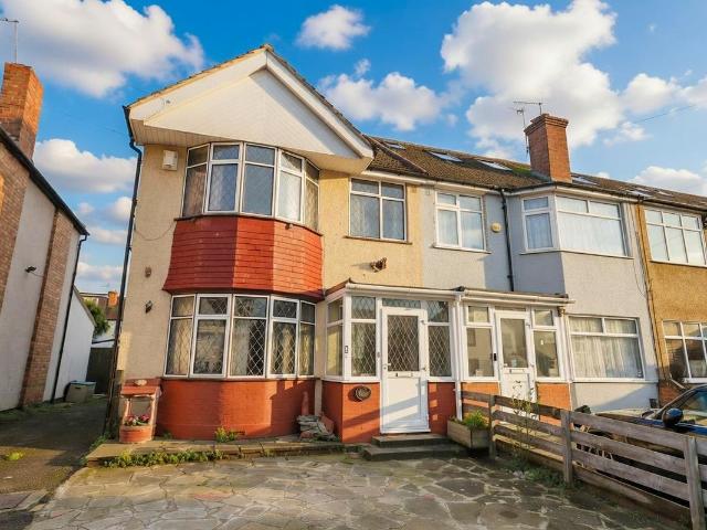 Granville Road, Hillingdon, Uxbridge UB10, 4 bed end terrace house to rent, £2,400 pcm | PrimeLocation
