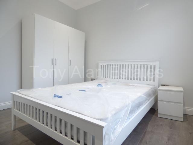 Granville Road, London N22, 2 bed flat to rent, £2,095 pcm | PrimeLocation