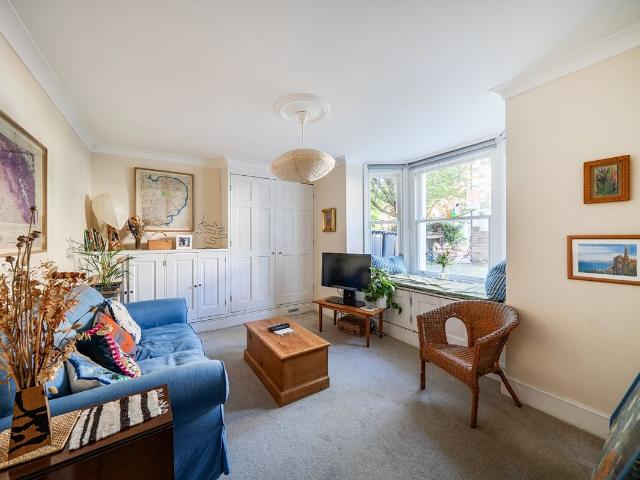 Granville Road, London N4, 2 bed flat to rent, £2,300 pcm | PrimeLocation