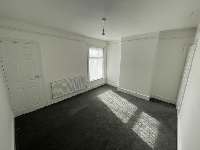 Granville Road, Sheerness 3 bed terraced house to rent £1,395 pcm £322 pw