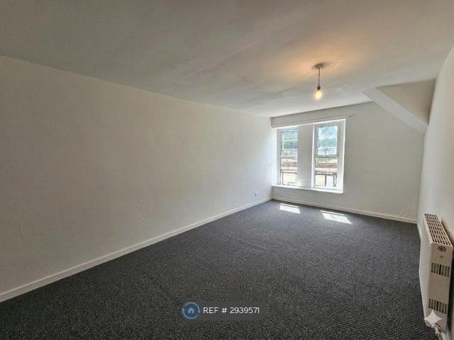 Granville Terrace, Mountain Ash CF45, 2 bed flat to rent, £780 pcm | PrimeLocation