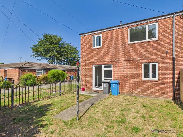 Grasby Raod, Hull HU8, 2 bed end terrace house to rent, £675 pcm | PrimeLocation