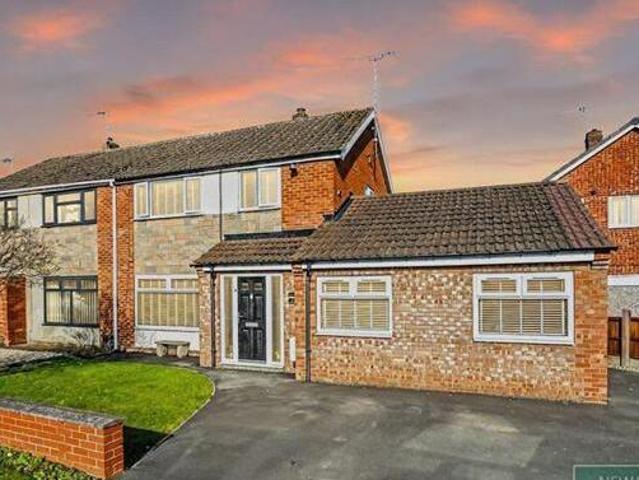 Grasmere Avenue, Clay Cross, 3 Bedroom Semi detached