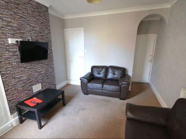 Grasmere Street, Leicester LE2, 3 bed terraced house to rent, £1,200 pcm | PrimeLocation