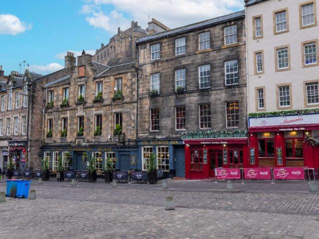Grassmarket, Grassmarket, Edinburgh, EH1 1 bed flat to rent £1,195 pcm £276 pw
