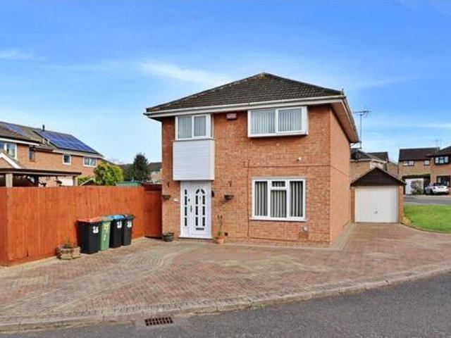 Grasscroft, Furzton, 4 Bedroom Detached