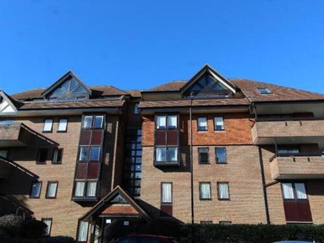 Grassington Road, Eastbourne, 3 Bedroom Apartment