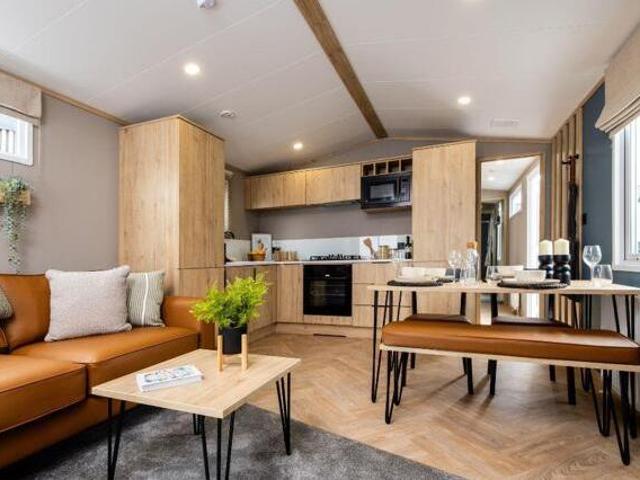 Greta Bridge, Thorpe Farm, Barnard Castle, 2 Bedroom Mobile
