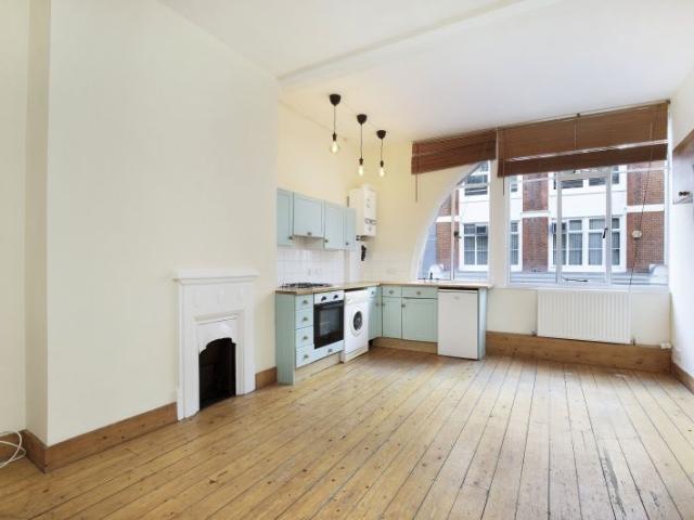 Greville Street, London EC1N, 1 bed flat to rent, £1,950 pcm | PrimeLocation