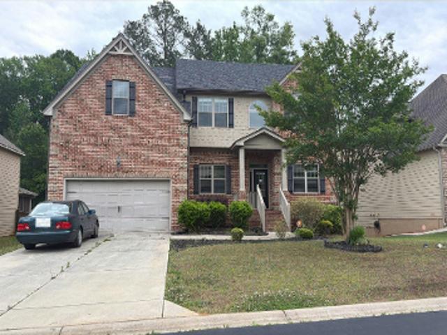 Grey Oak Ln