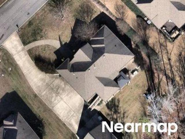 Grey Oaks Dr