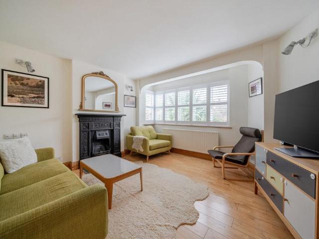 Greycot Road, Beckenham, BR3 4 bed house to rent £3,200 pcm £738 pw