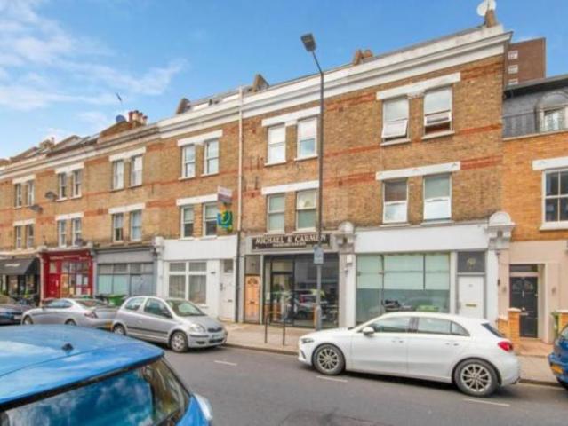 Greyhound Road, Hammersmith W6 2 bed flat to rent £1,995 pcm £460 pw