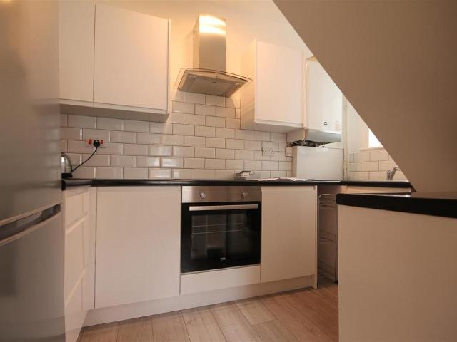 Greystoke Gardens, Sandyford 3 bed semi detached house to rent £1,695 pcm £391 pw
