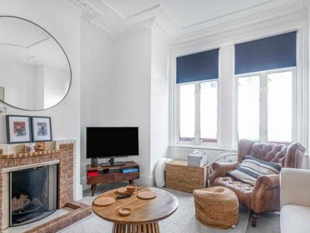 Greyswood Street, London, 3 Bedroom Terraced