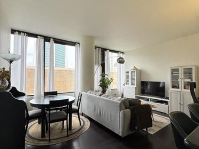 Greyrock Pl Apt Pl, Stamford, Condo For Sale