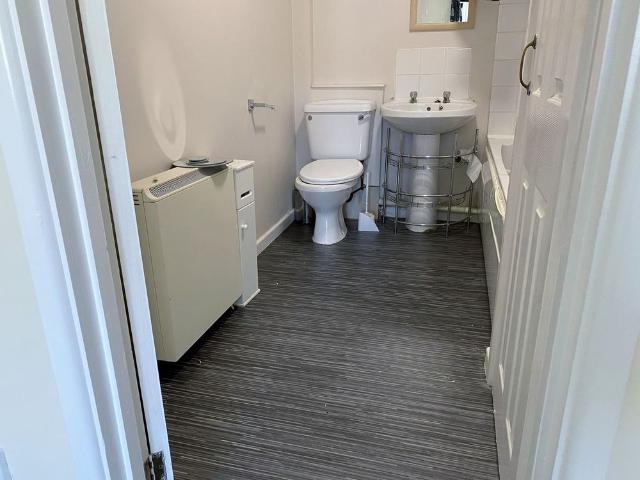 Greywell Road, Havant, Hampshire, PO9 5AL