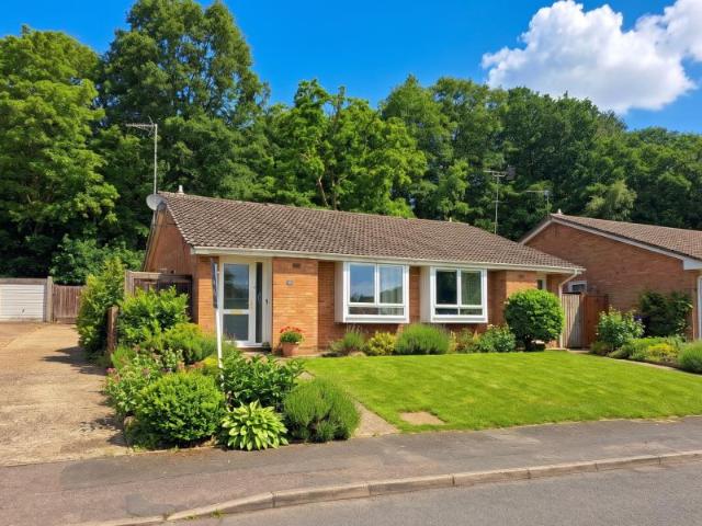 Greythorne Road, Woking 2 bedrooms Property for lettings Seymours