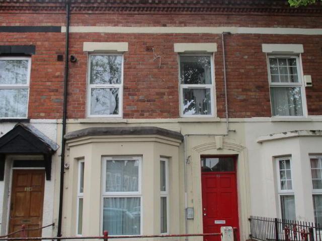 Great 4 Bedroom Apartment, 16 Rugby Avenue, QUEENS QUARTER
