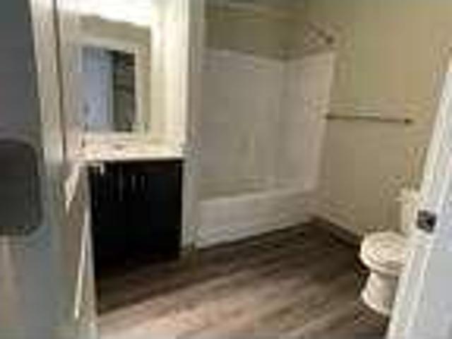 Great 1 Bd 1 Ba Now Available