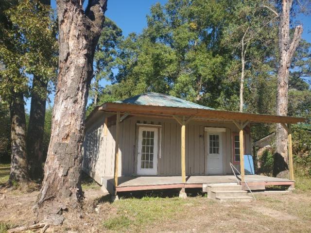 Great 1BedBath Oberlin House Available Now!