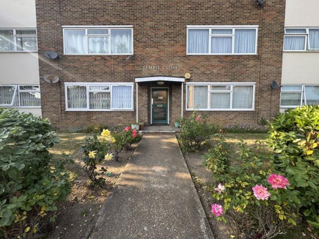 Great 2 bed flat N3