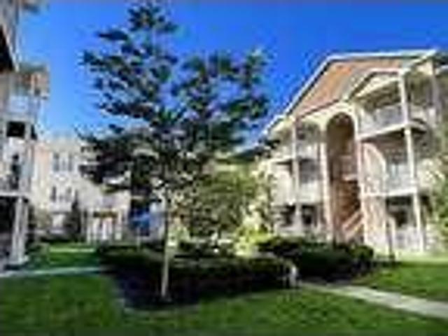 Great 2BD 2BA Available Now $1190 Per Month