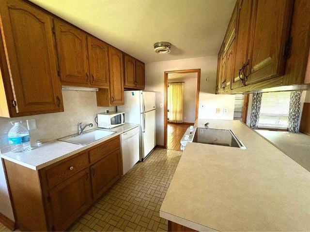 Great 3 bedroom near campus