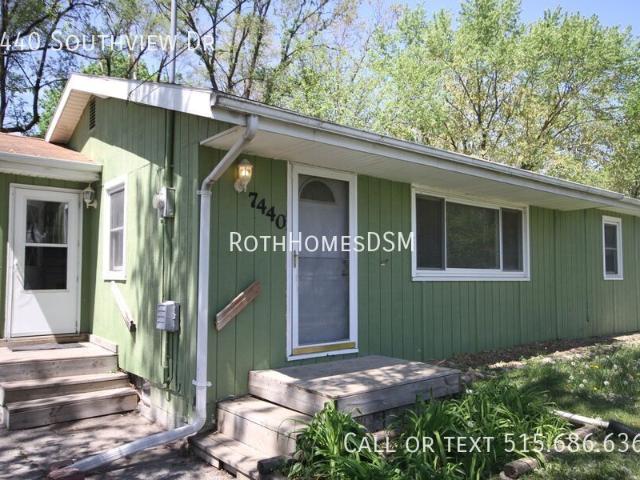 Great 3 Bedroom Ranch with Hardwood Floors New 2 Car Garage with Electric and Opener