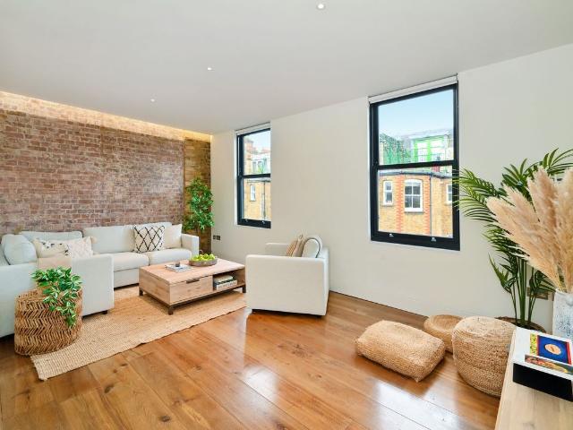 Great Titchfield Street, Fitzrovia W1W, 3 bed flat to rent, £12,350 pcm | PrimeLocation