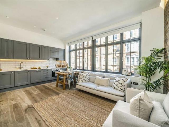 Great Titchfield Street, London W1W 2 bed flat to rent £7,150 pcm £1,650 pw