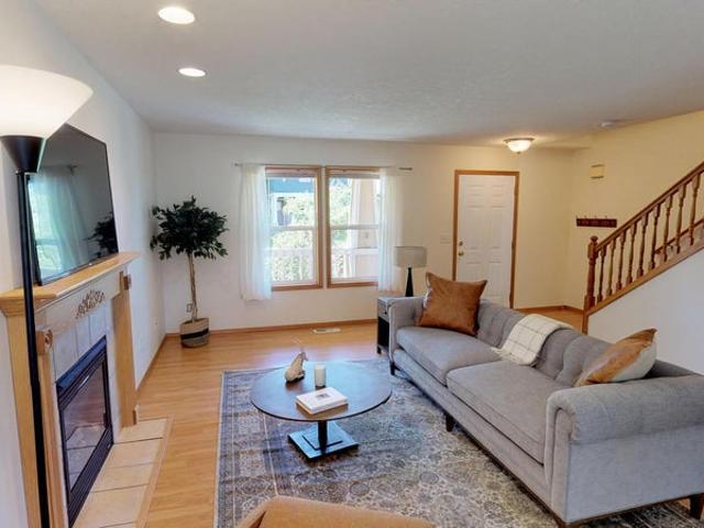 Great Value Concordia living! Spacious 5BR home ne