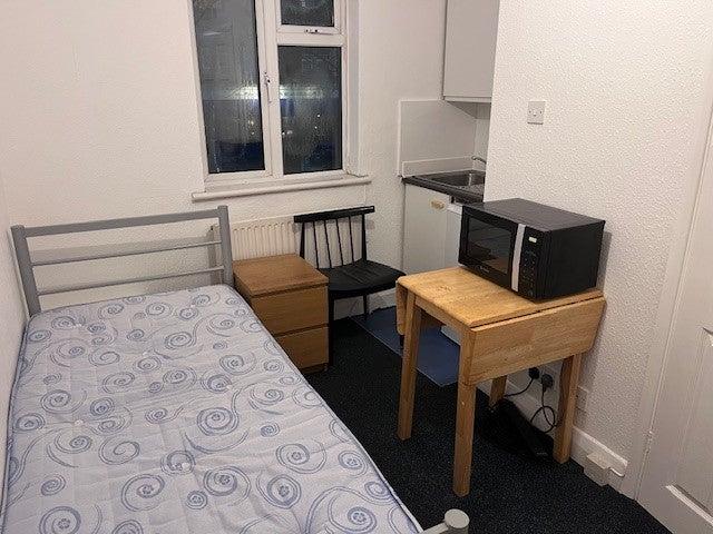 Great Value Studio Inclusive Of Most Bills