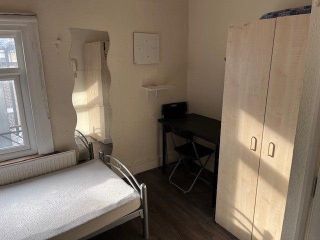 Great Value Studio Inclusive Of Most Bills