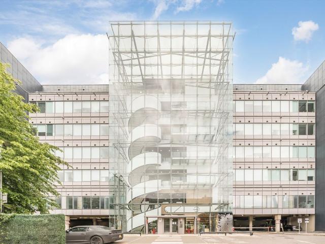 Great West Road, Brentford TW8, 1 bed flat to rent, £1,651 pcm | PrimeLocation