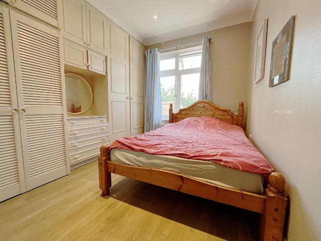 Great West Road, Hounslow TW5, Room to rent, £650 pcm | PrimeLocation