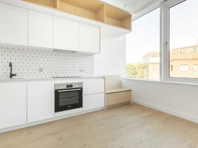 Great West Road, TW8, London