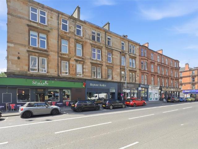 Great Western Road, Glasgow, G4 3 bed apartment to rent £2,250 pcm £519 pw