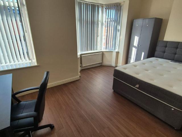 Great Western Street M14, 4 bed terraced house to rent, £2,000 pcm | PrimeLocation