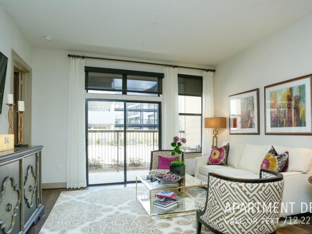 Great apartments located in Westside 1st month free