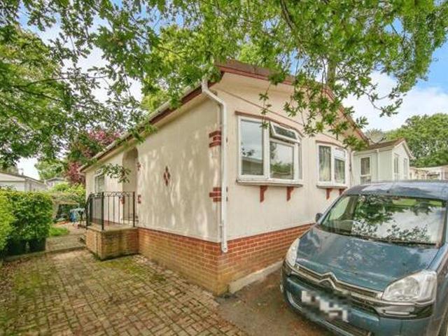 Great Blakenham, Blueleighs Park Homes, Ipswich, 2 Bedroom Property