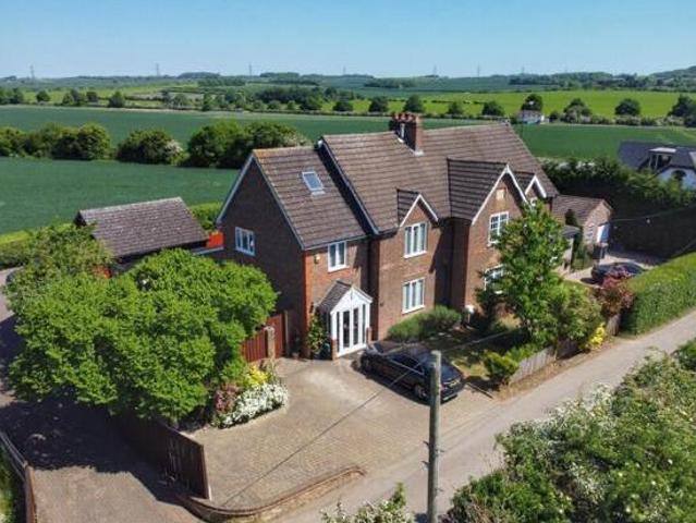 Great Bramingham Lane, Luton, 4 Bedroom End