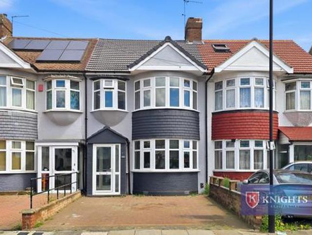Great Cambridge Road, Enfield. 3 bed terraced house to rent £2,400 pcm £554 pw