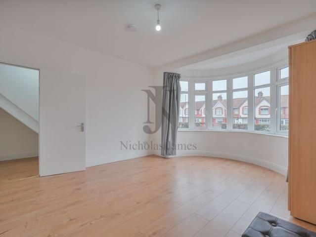 Great Cambridge Road, London N17, 2 bed flat to rent, £1,850 pcm | PrimeLocation