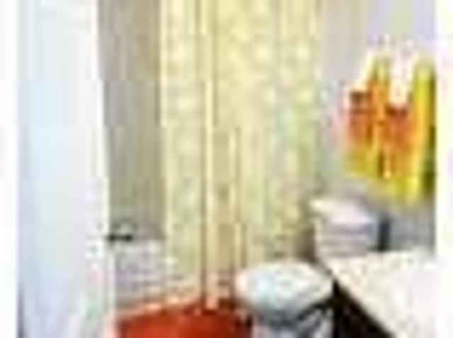 Great Central Location 1 bedroom, 1 bath