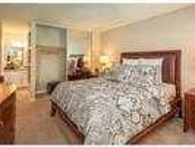 Great Central Location 1 bedroom, 1 bath
